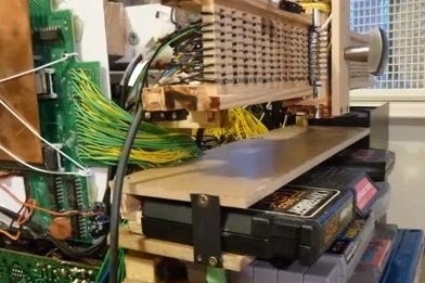 Master modder builds a retro console which plays 18 classic formats ...