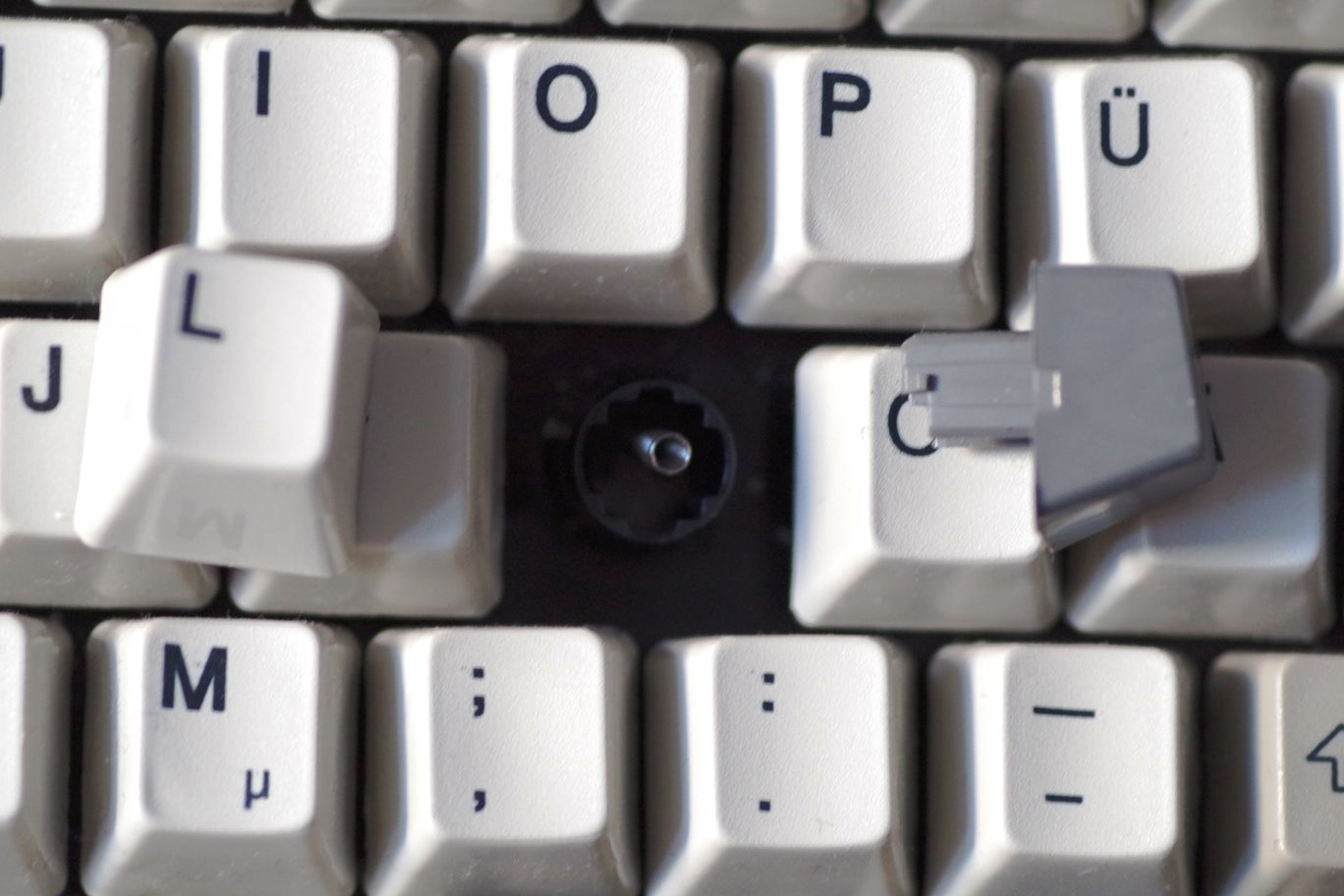 Unicomp Buckling Spring Ultra Classic White (Model M) Keyboard - Test ...