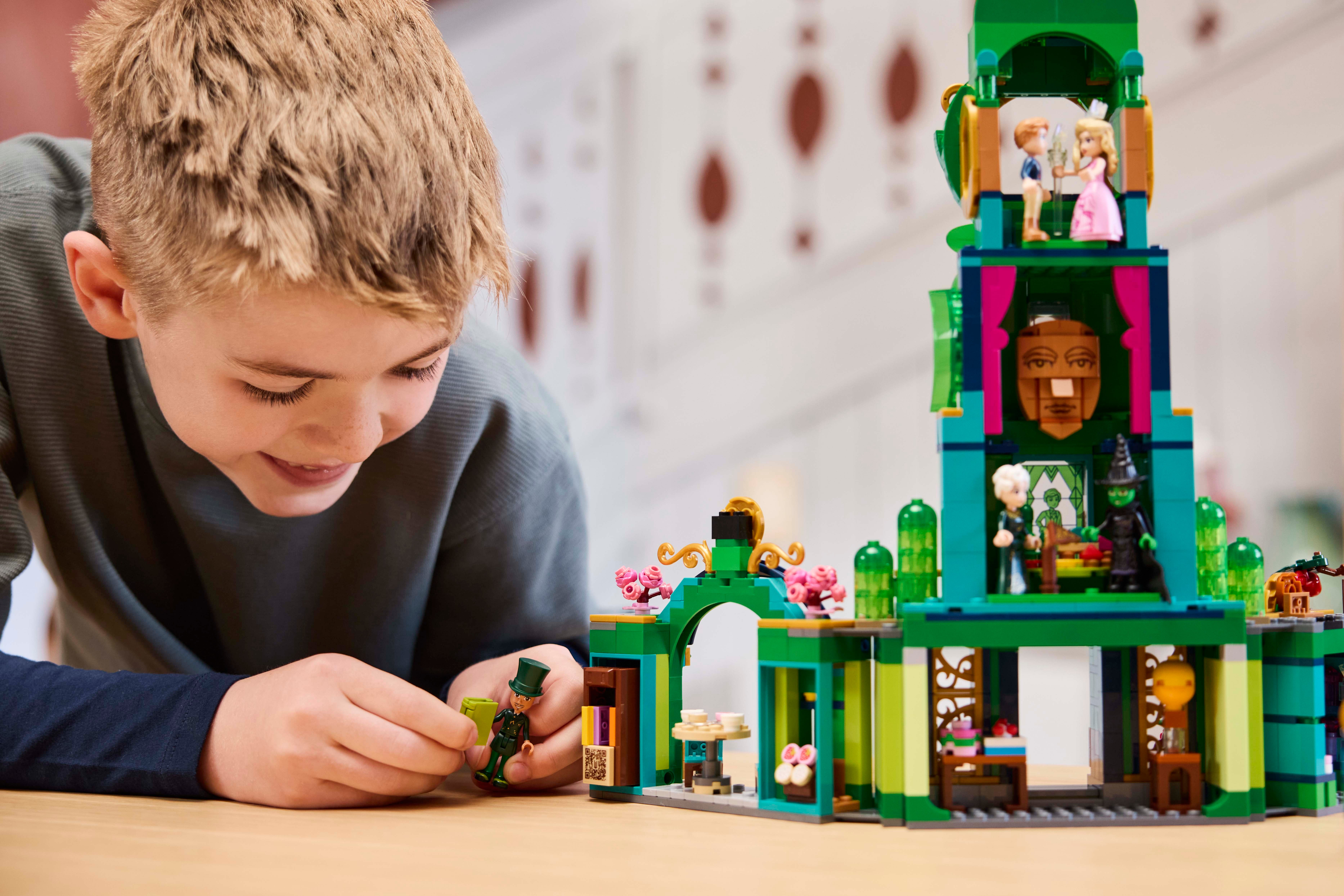LEGO e Universal anunciam linha inspirada em Wicked | Eurogamer.pt
