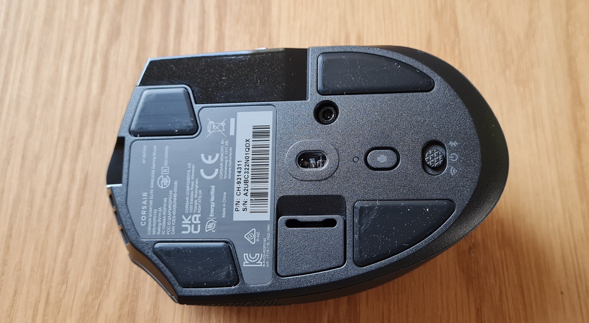 Corsair Scimitar Elite Wireless MMO Gaming-Maus im Test | Eurogamer.de