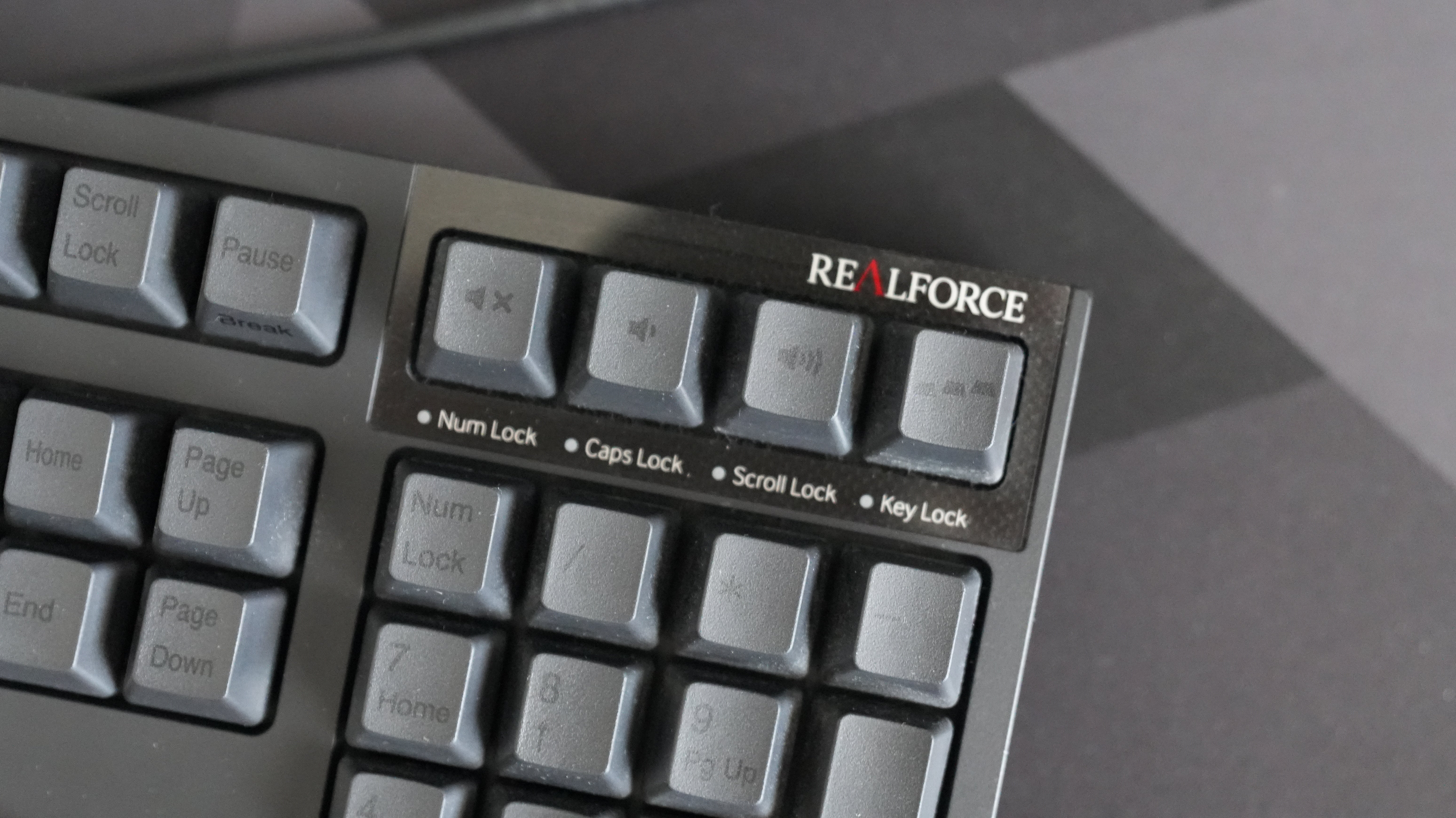 I bought a $300 keyboard, and it's not even mechanical: Topre Realforce ...