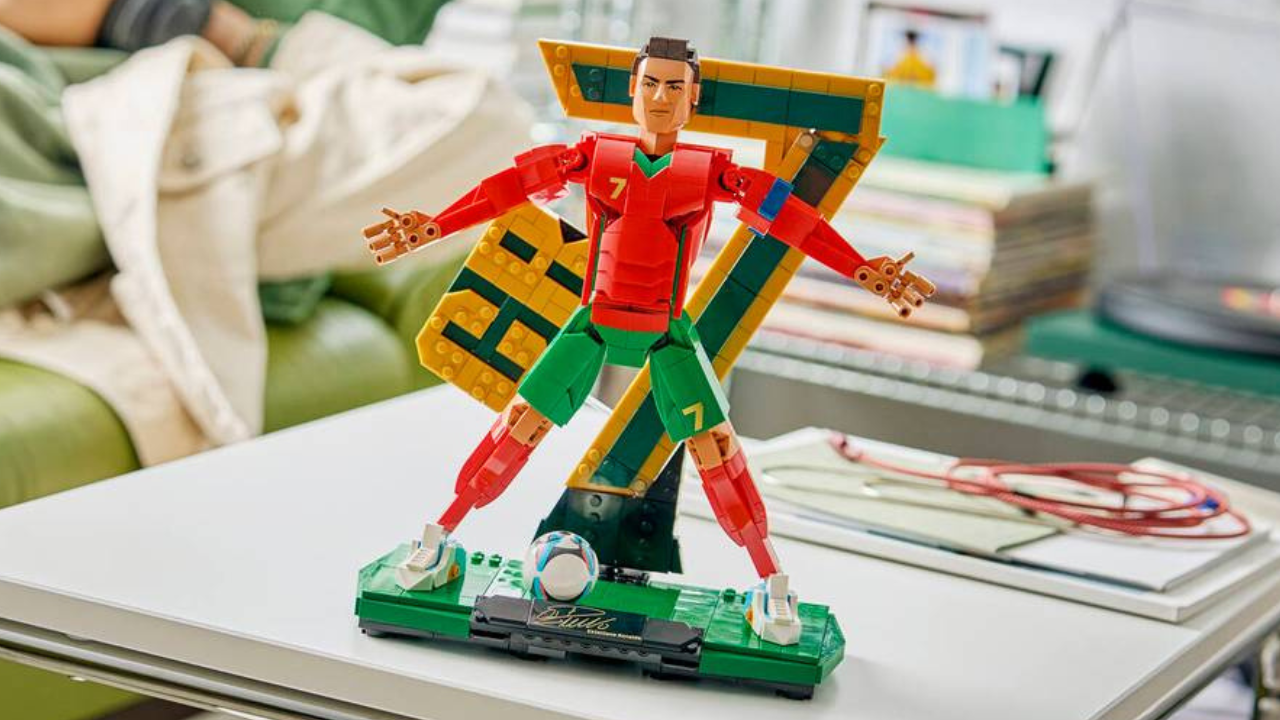 Cristiano Ronaldo, Messi, Mbappé e Vini Jr. tornam-se figuras na nova ...
