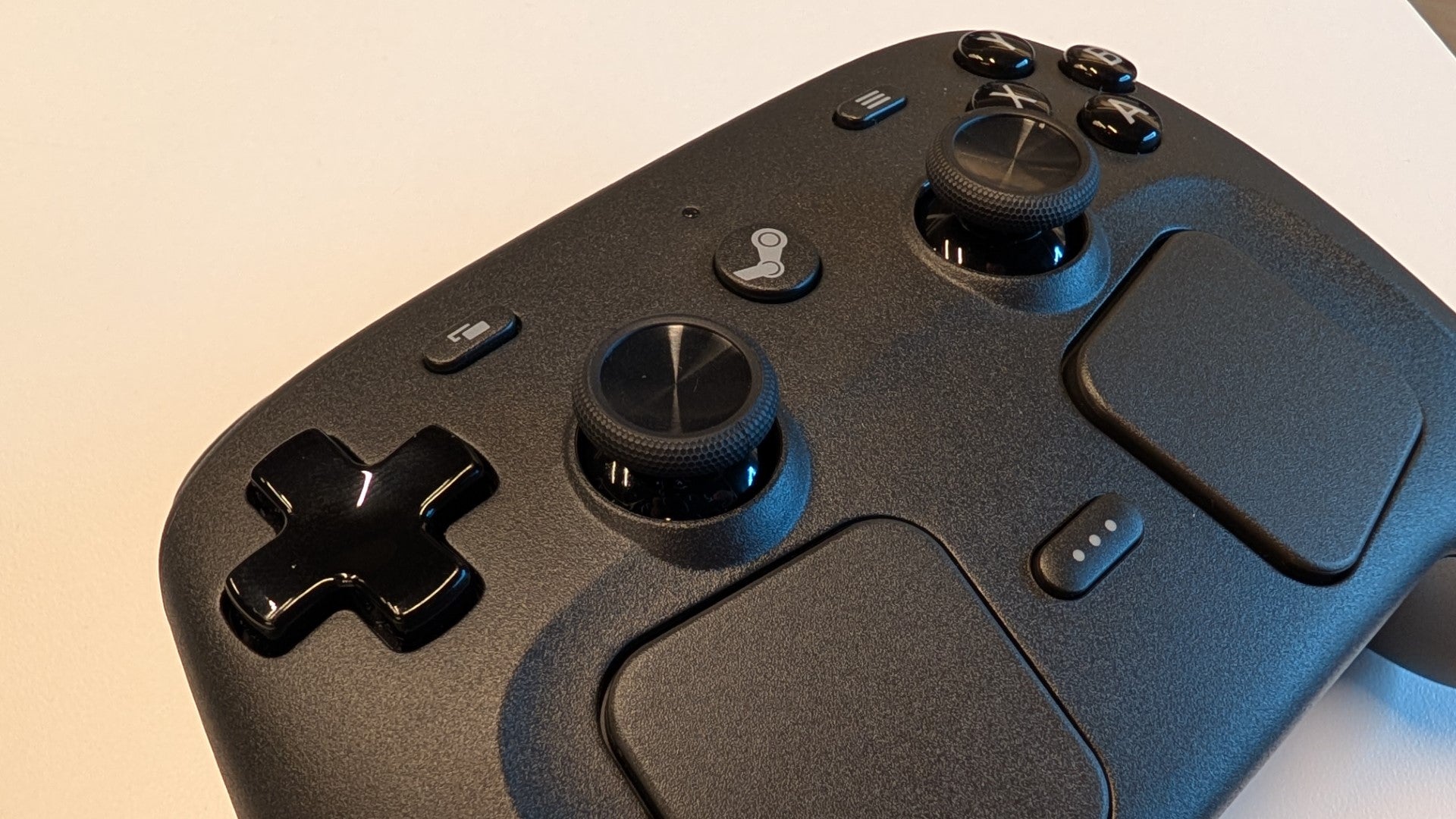 Valve’s new Steam Controller aims to entice a broader field of PC ...