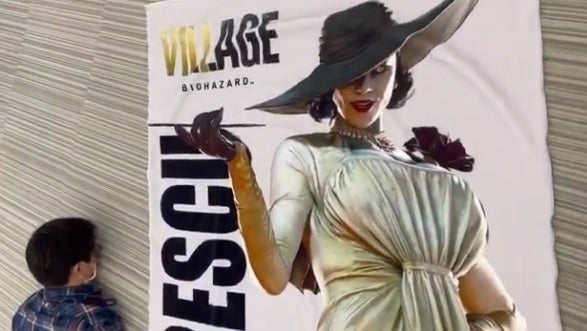 Capcom制作了一条真人大小的Dimitrescu女士毛巾，以促进日本的《生化危机》 - Recmg.com