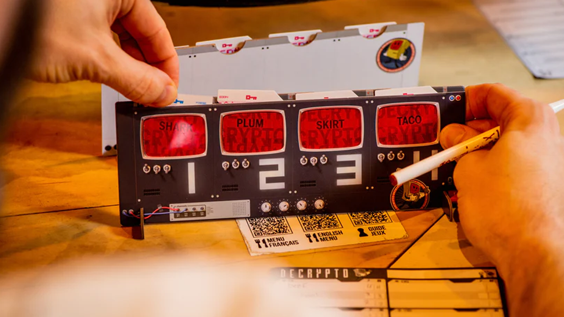 Decrypto 5th Anniversary Edition adds new words to deduction board game | Dicebreaker