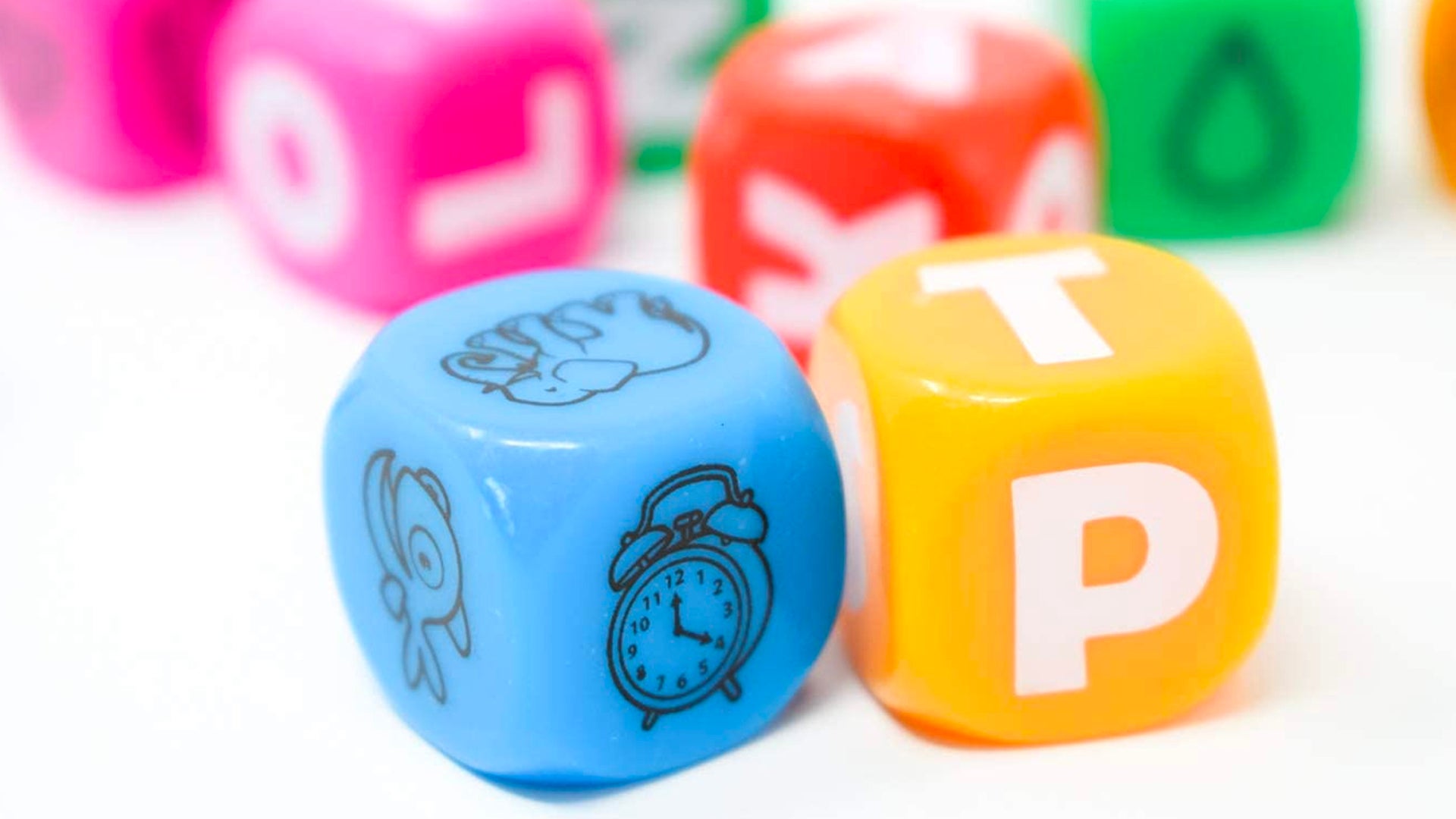 The best Travel Board Games 2022 | Dicebreaker