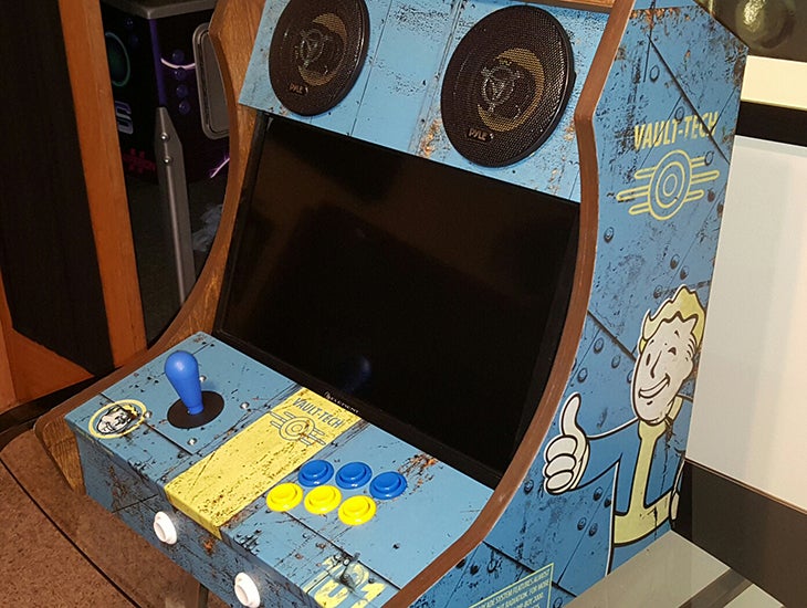 Fan-made Fallout arcade cabinet is Vault Boy-approved | VG247