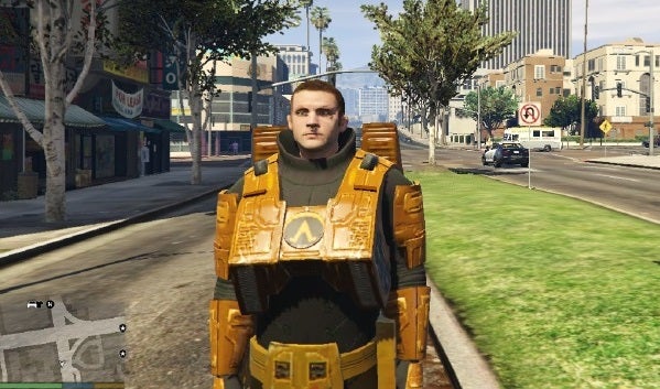 GTA 5 mods add Half-Life gravity gun and HEV suit | VG247