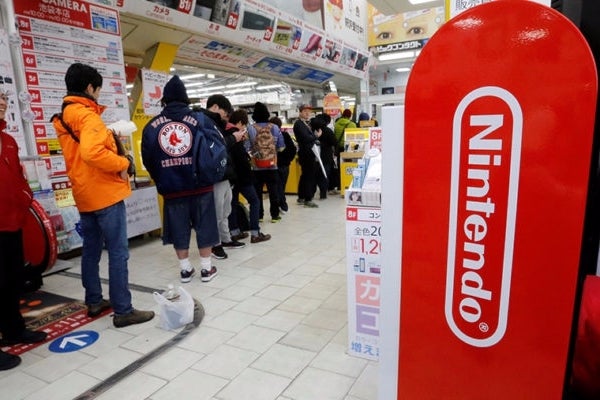 Nintendo dominates Japan's top 10 selling games of 2017 so far ...