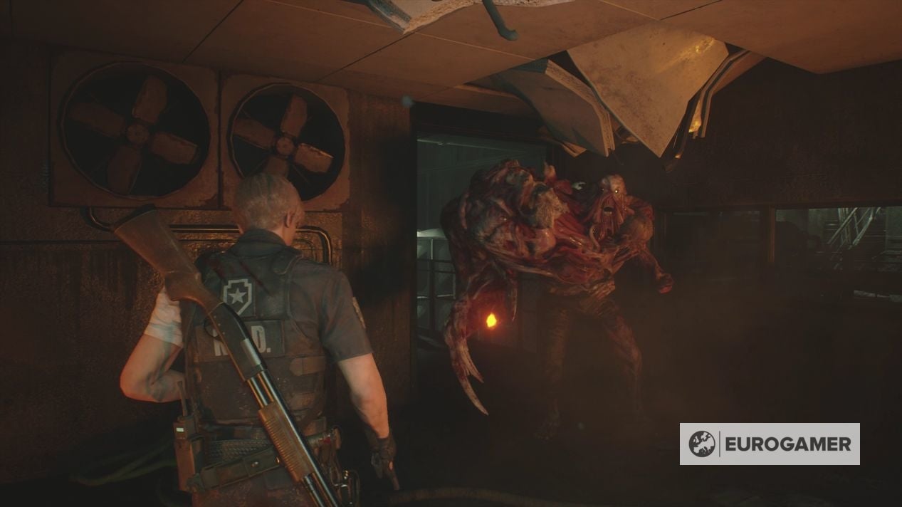 Resident Evil 2 - G Tyrant Stage 2 boss battle, use the Crane once to ...