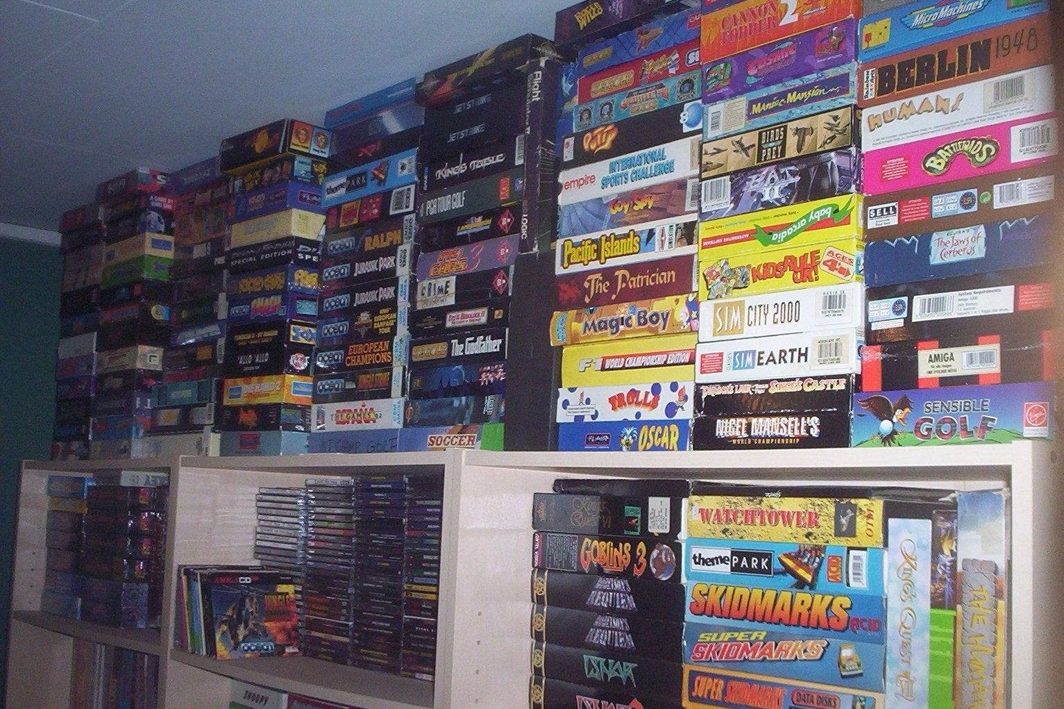 Amiga 1600x900 Wallpaper Backdrops | Amiga Look