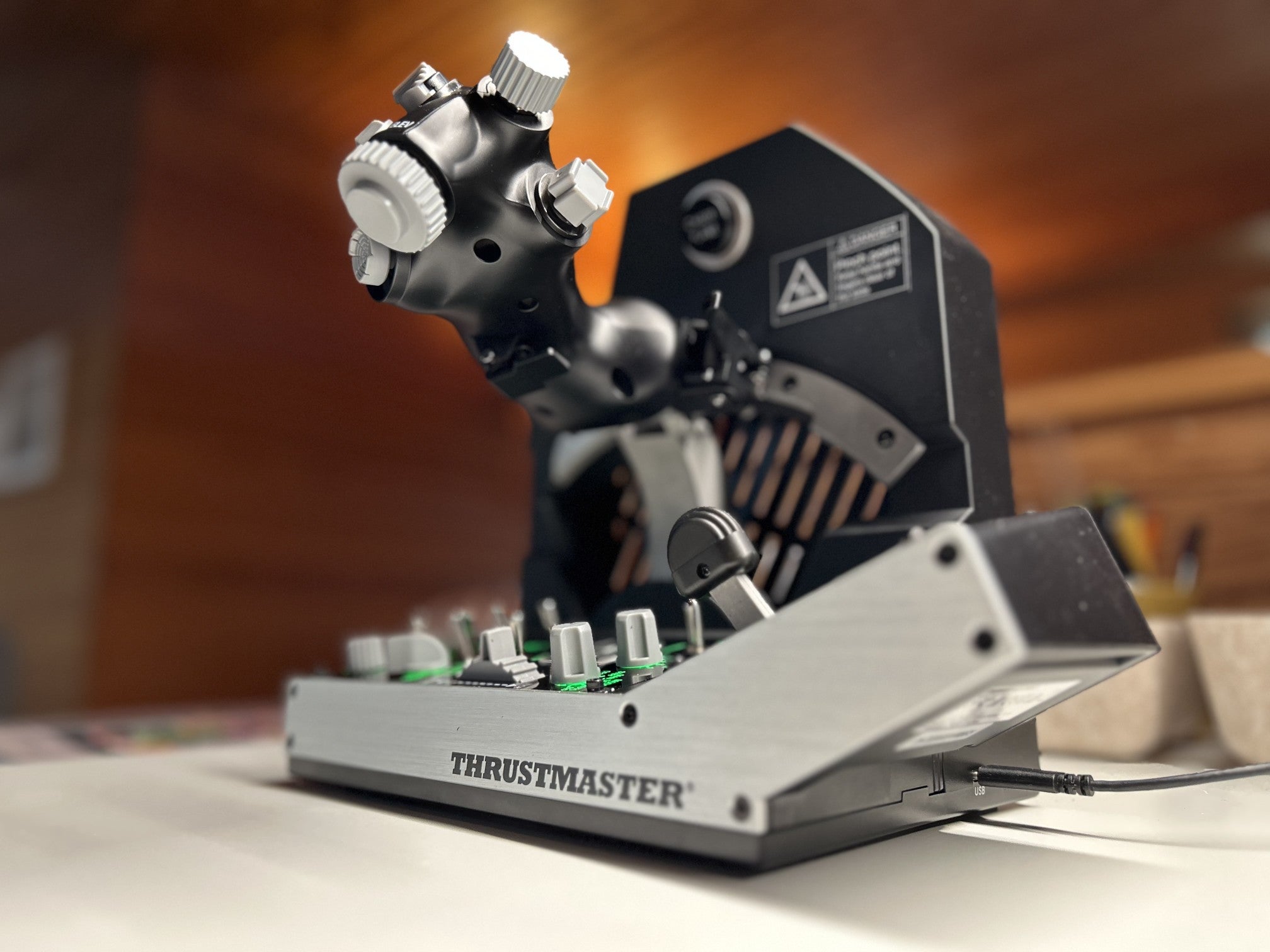 Thrustmaster Viper TQS Schubhebelquadrantsystem im Test – Schöner ...