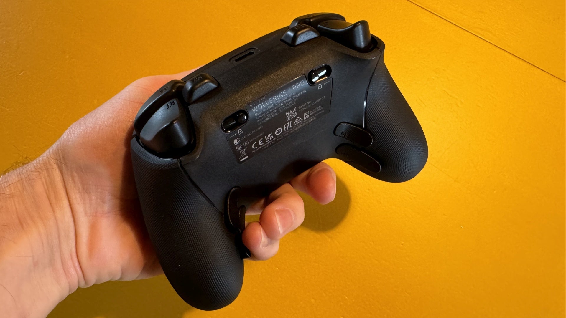 Razer Wolverine V3 Pro im Test: Mit umfassendem Upgrade zum besten ...